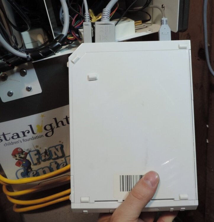 Nintendo Wii starlight Children's Foundation Fun Center hospital kiosk ...