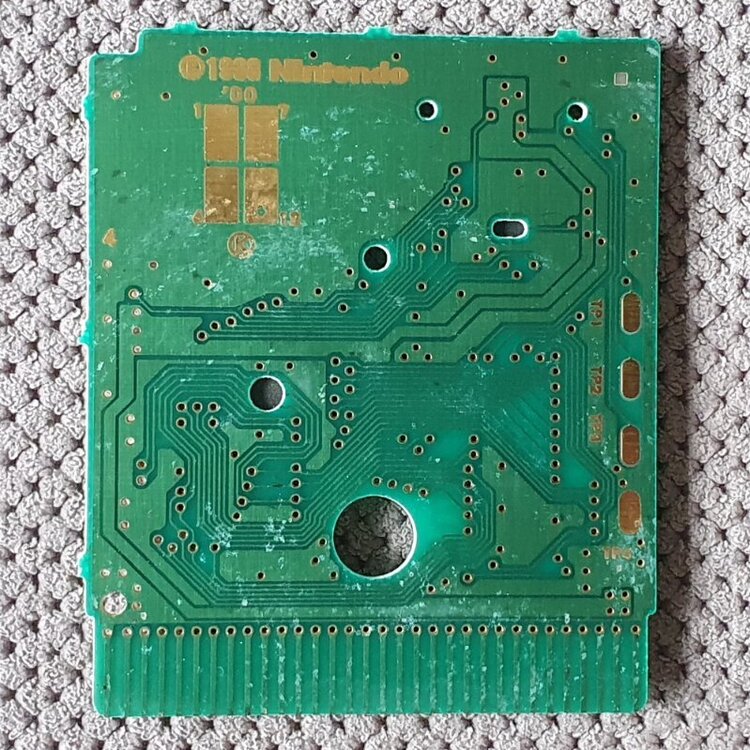 Identifying Game Boy Color cartridge by its PCB - Collector's Questions ...
