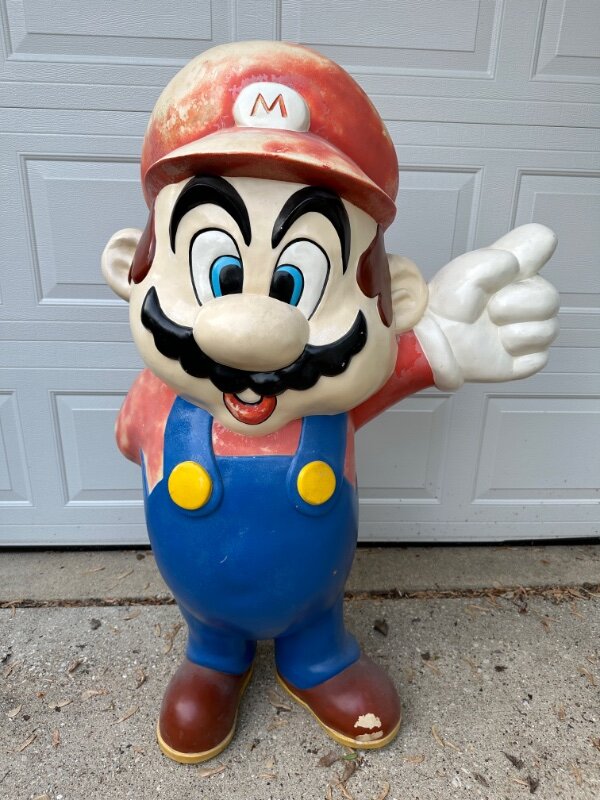 FO/ FS - Chunkout 32/100 CIB & 4’ Mario Statue - Selling - Video Game Sage